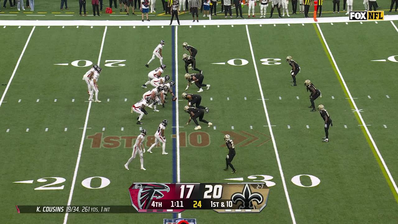Mooney's 21-yard reception moves Falcons to midfield