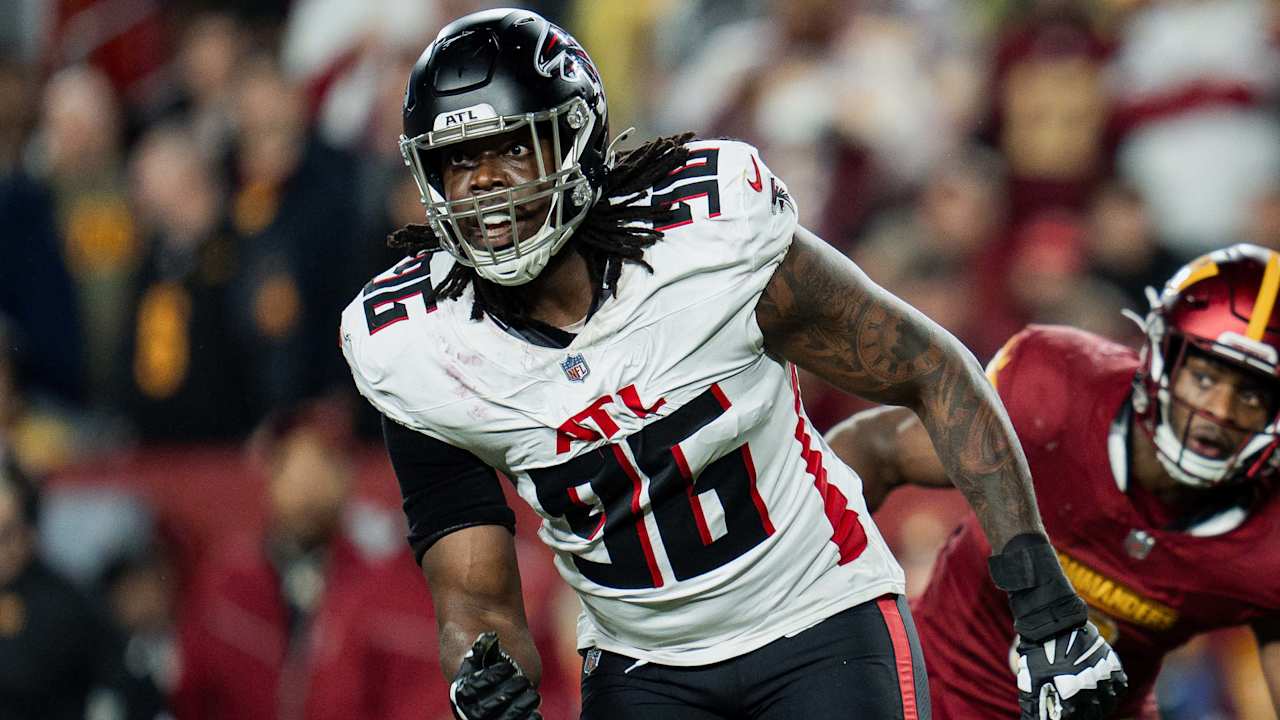 Falcons envision unique role for Zach Harrison in 2025