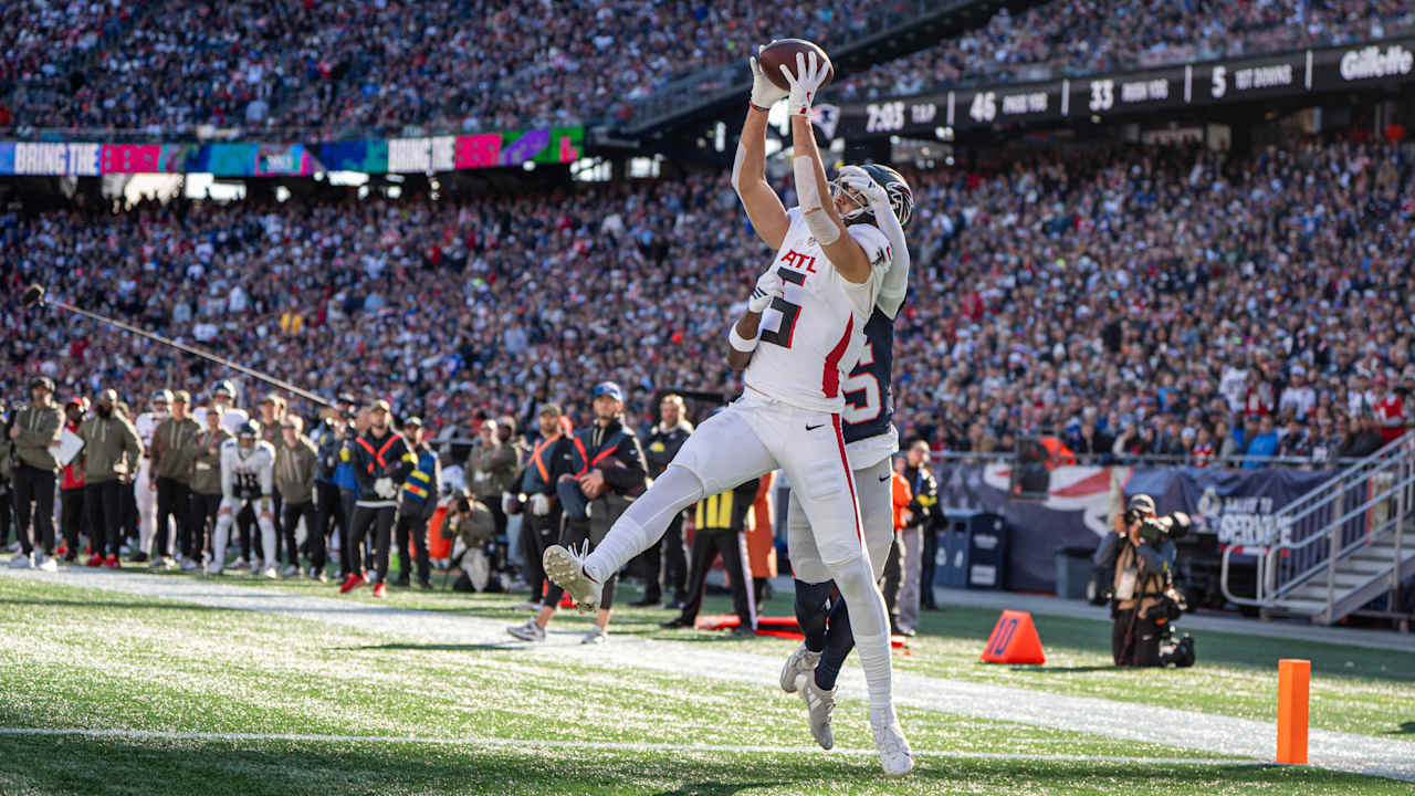 Best Photos of Drake London's 3 TD Game