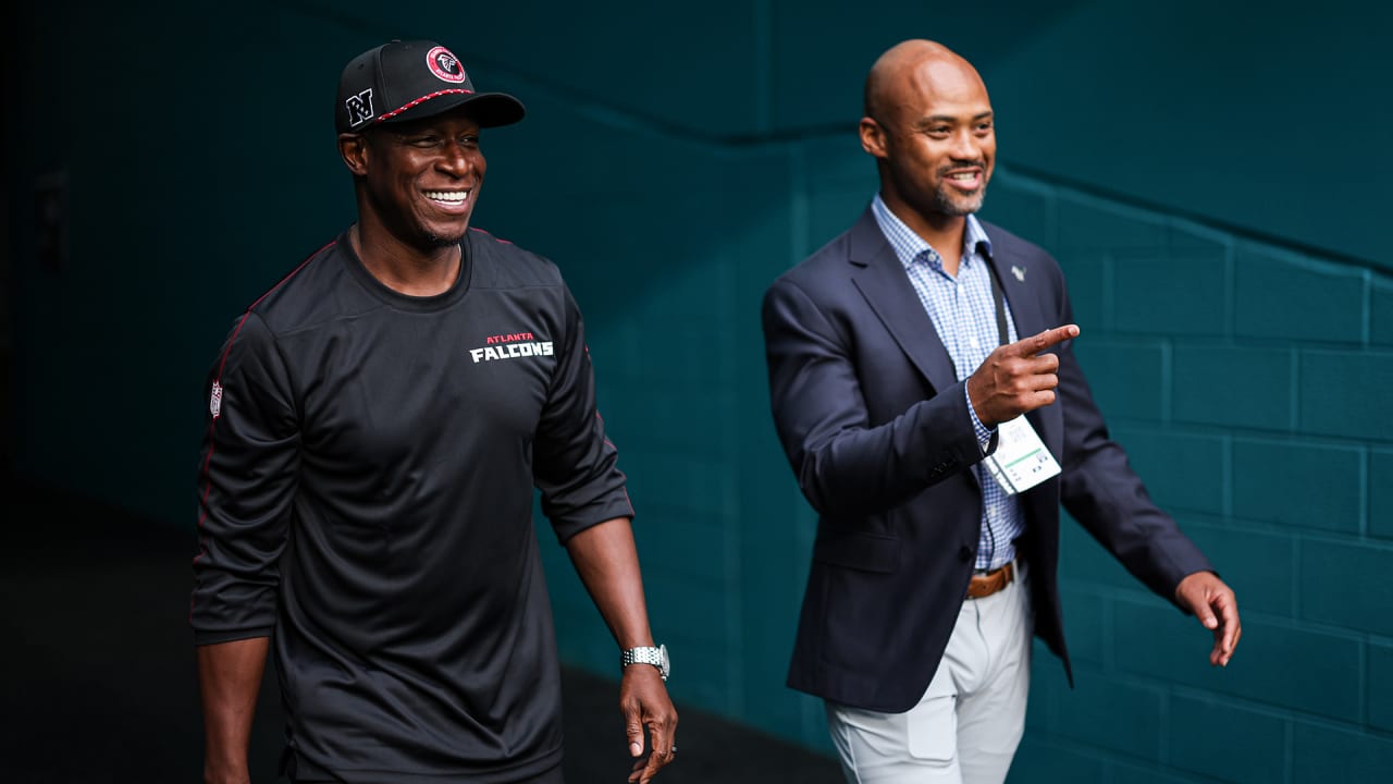 Analysis: No big surprises on 53-man roster speaks to Falcons cap health