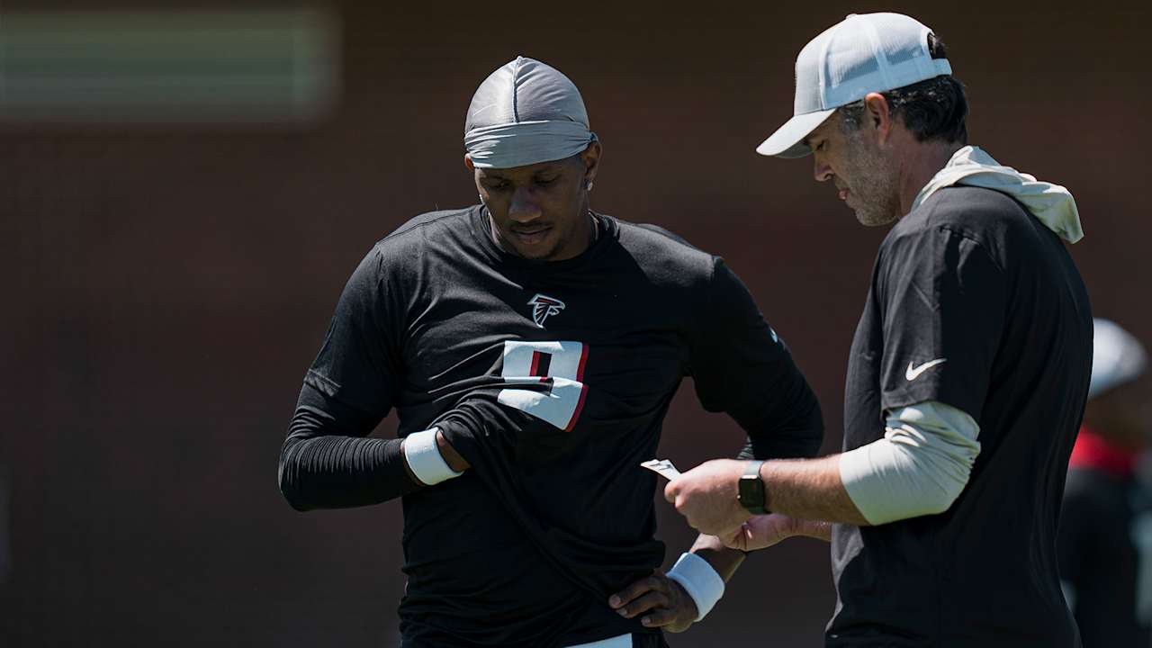 How Zac Robinson is working to evolve the Falcons' offense in Year 2