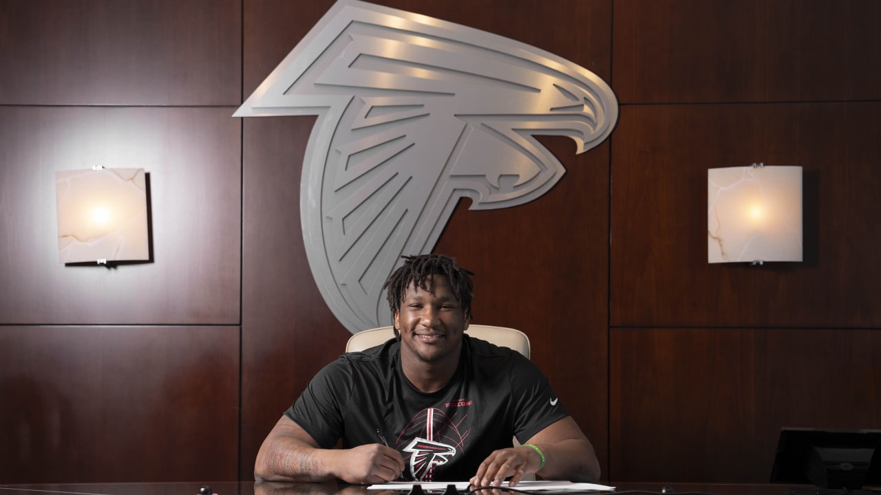 Falcons sign defensive tackle Brandon Dorlus to rookie contract