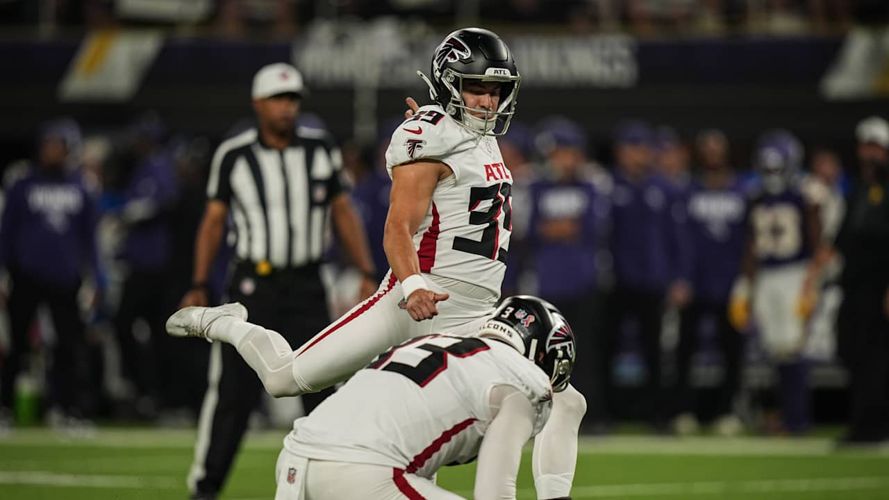 John Parker Romo's first field goal as a Falcon opens the scoring on 'SNF'