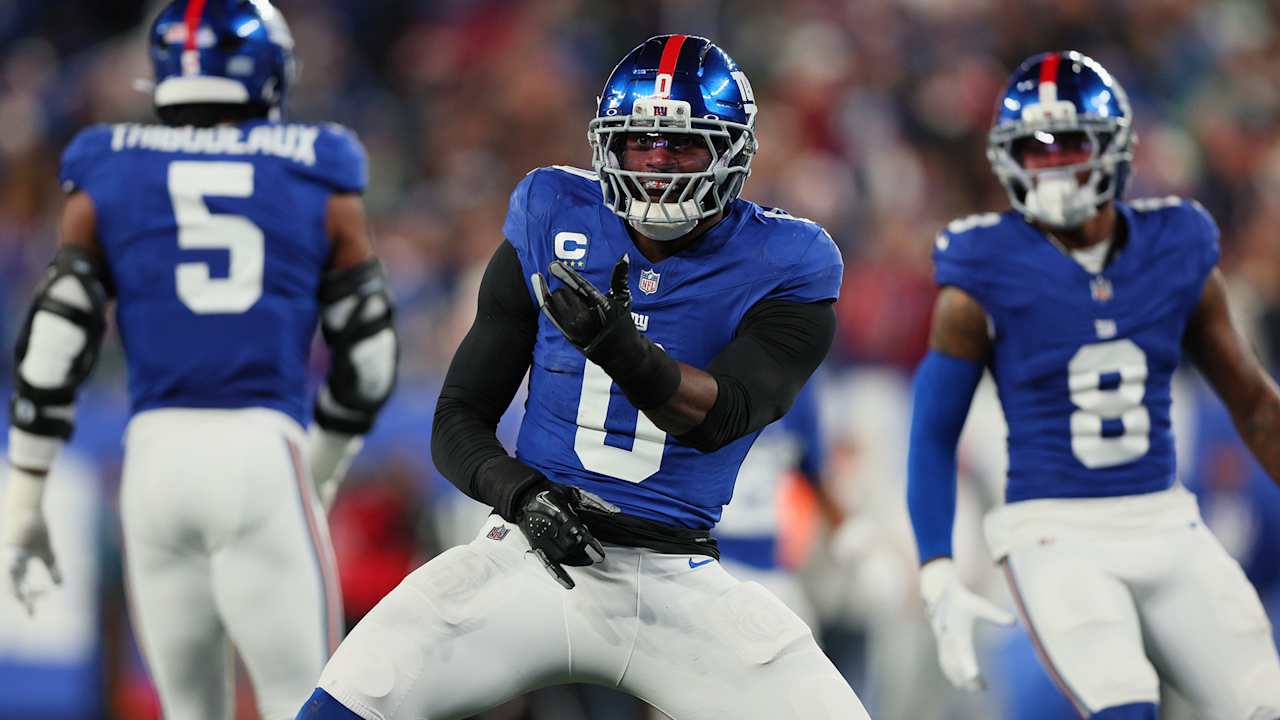 Brian Burns sacks Jalen Hurts to force 4th down | Giants vs. Eagles ...