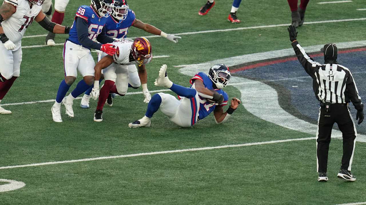 Abdul Carter punches it out to force turnover | Giants vs. Commanders ...