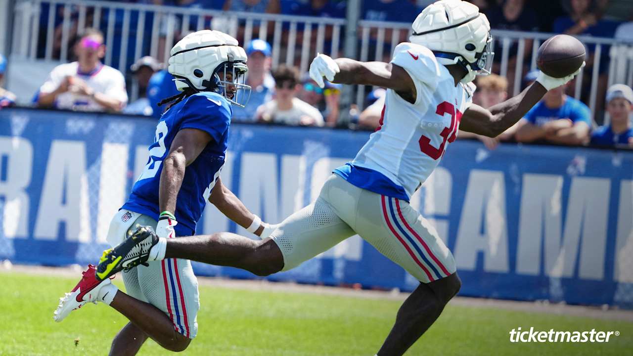 Touchdowns & Takeaways: CB Art Green makes spectacular interception