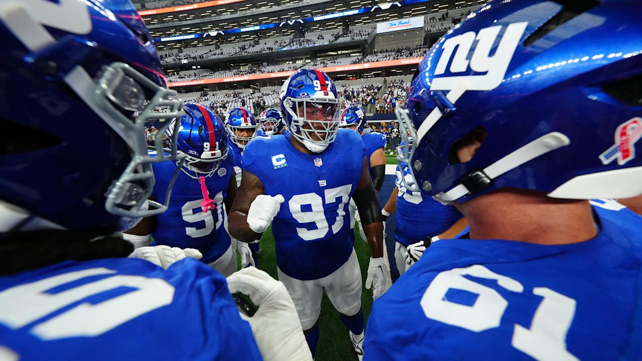 ⏱️Countdown to Kickoff: Giants take the field