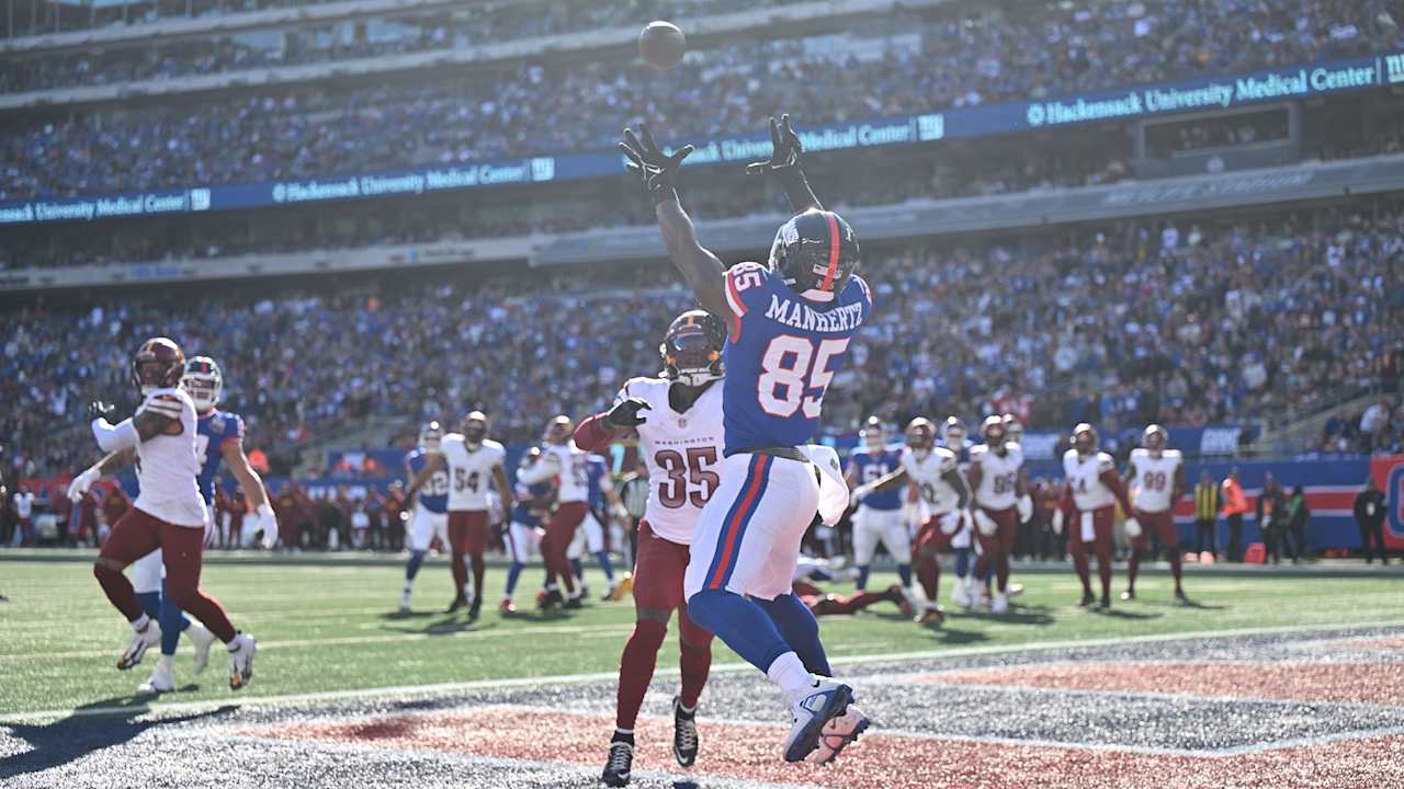 Daniel Jones connects with Chris Manhertz for TD | Giants vs ...