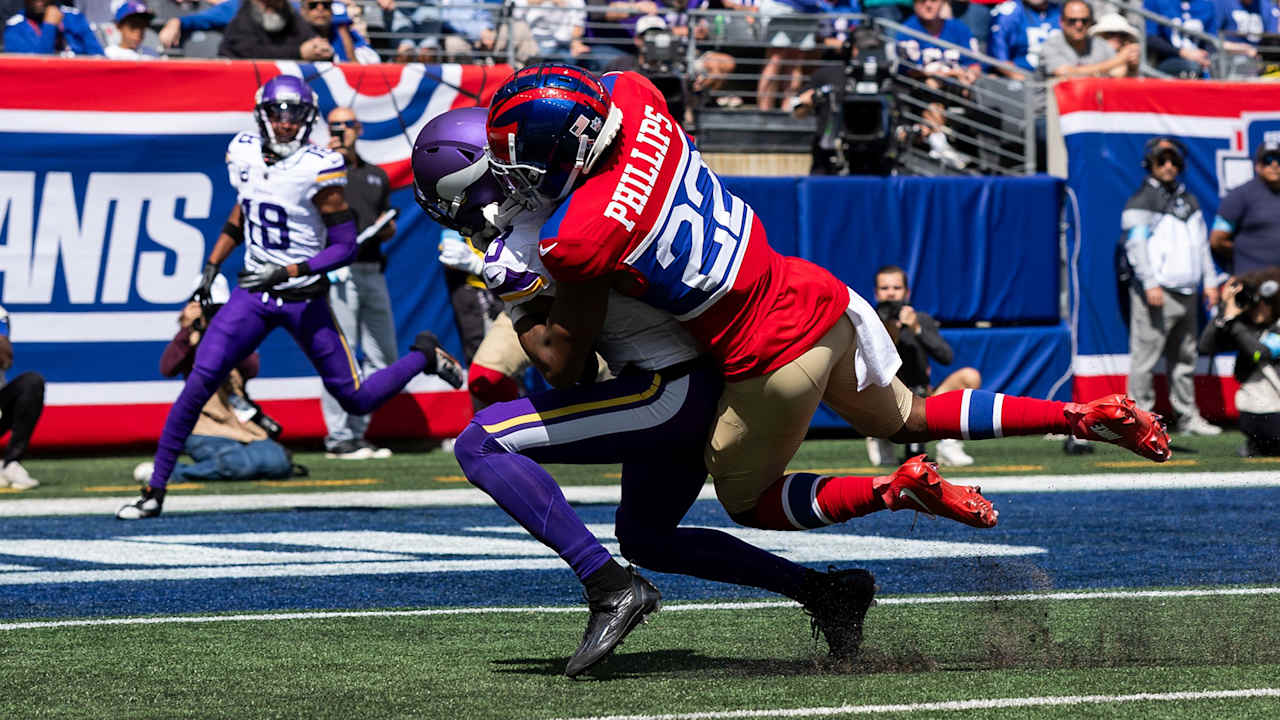 Rookie Dru Phillips forces fumble, Bobby Okereke recovers | Giants vs ...