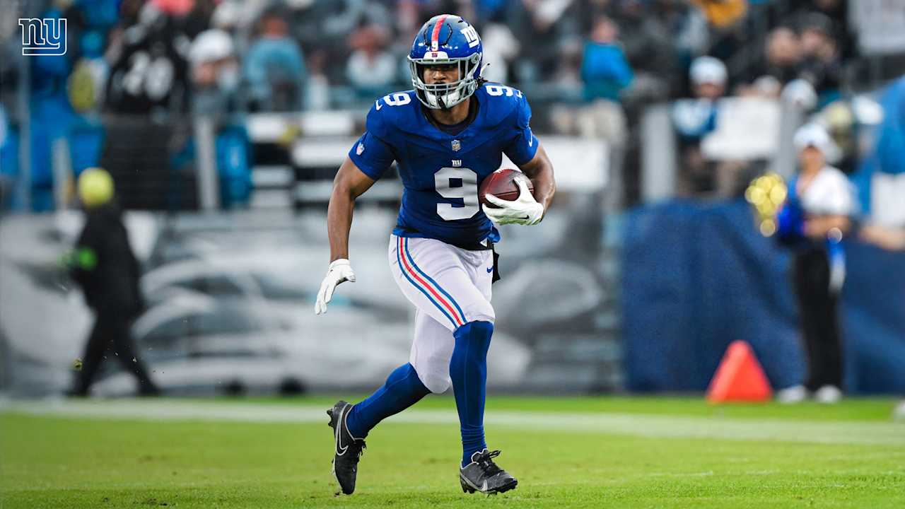 Giants announce numbers for free agent signings