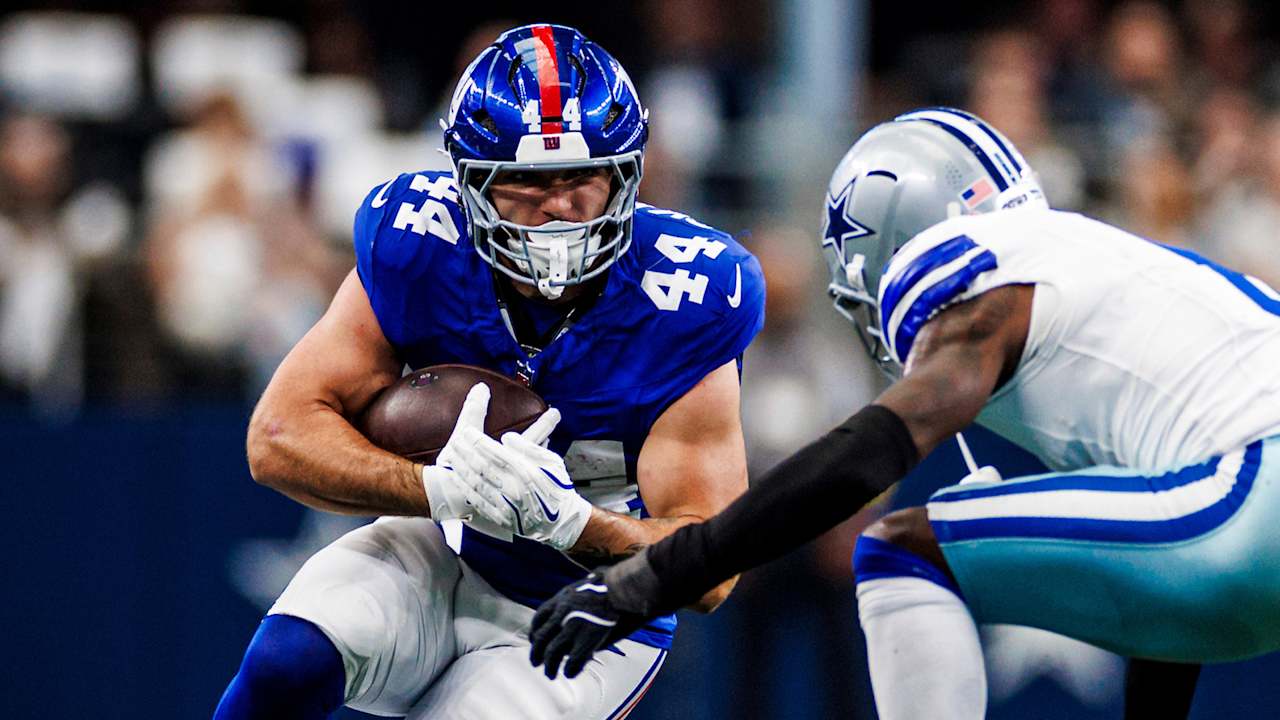 Cam Skattebo with a physical 10-yard pickup | Giants vs. Cowboys Highlights