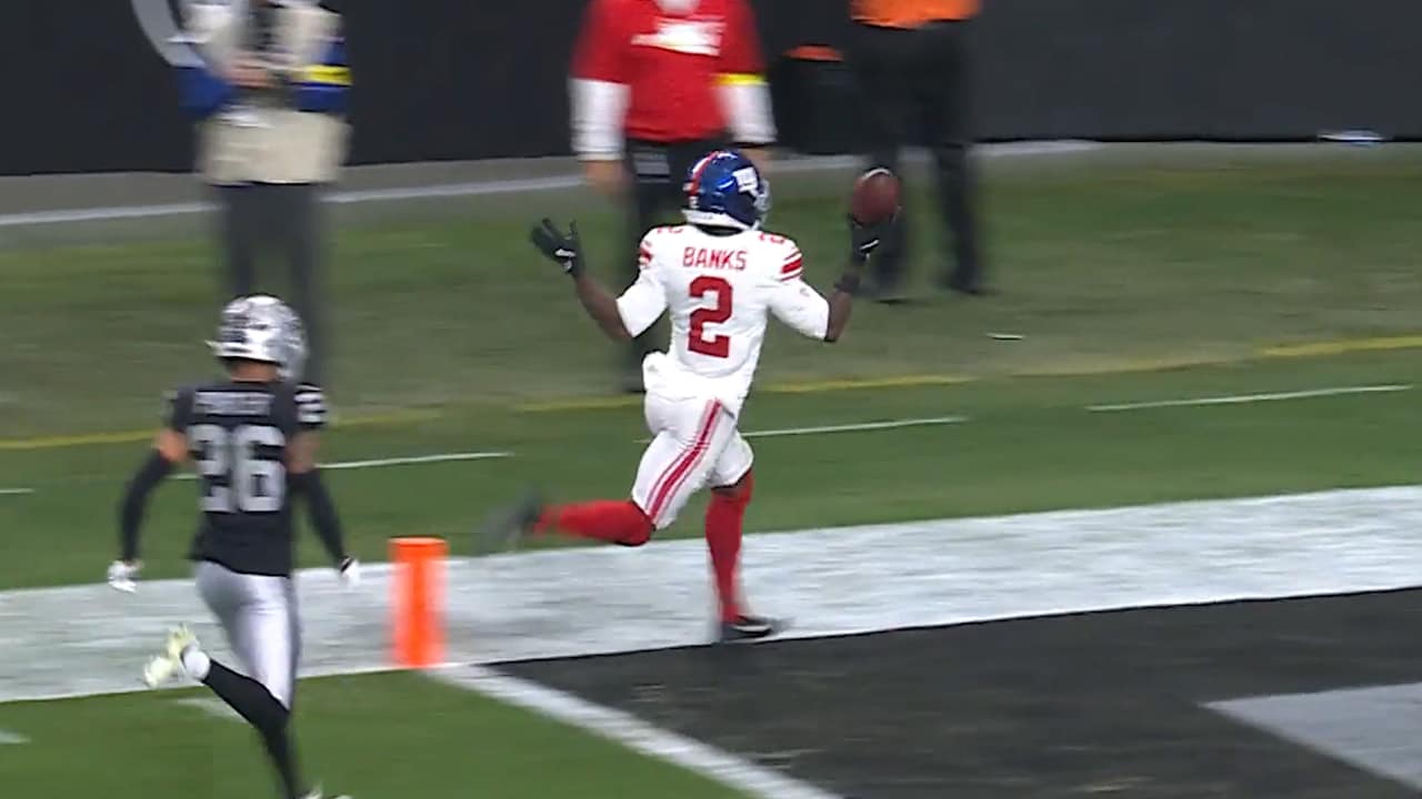 Deonte Banks returns kickoff 95 yards for TD | Giants vs. Raiders