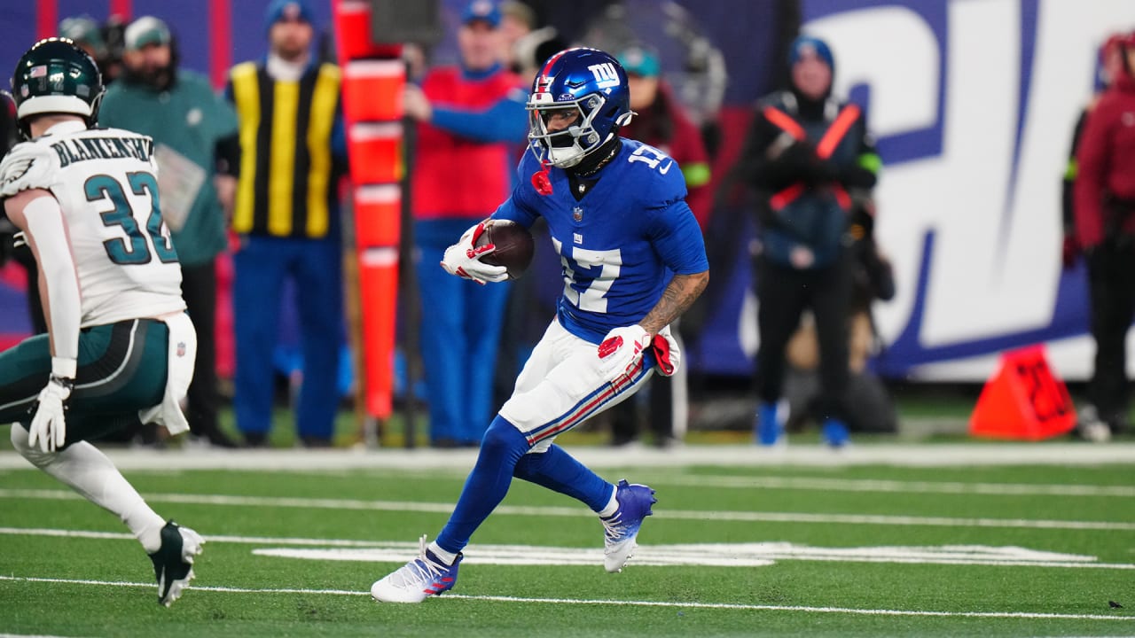 Tyrod Taylor connects with Wan'Dale Robinson for 33-yard catch-and-run ...