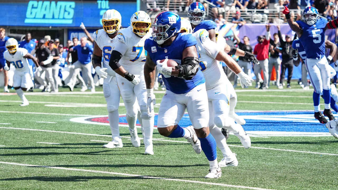 Los Gigantes Call of the Game | Dexter Lawrence Interception