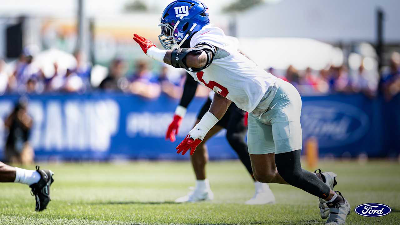 Kayvon Thibodeaux is 'wrestling' through the noise