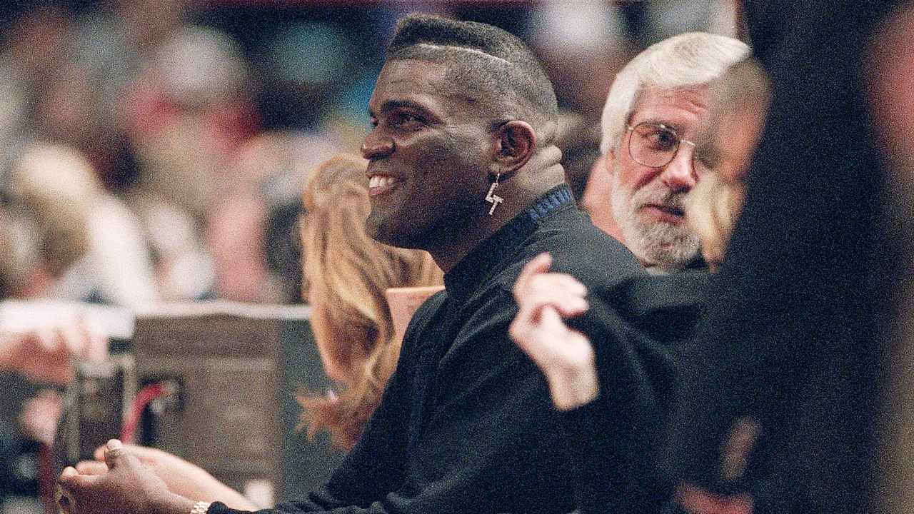 Through the Years: Giants courtside at MSG