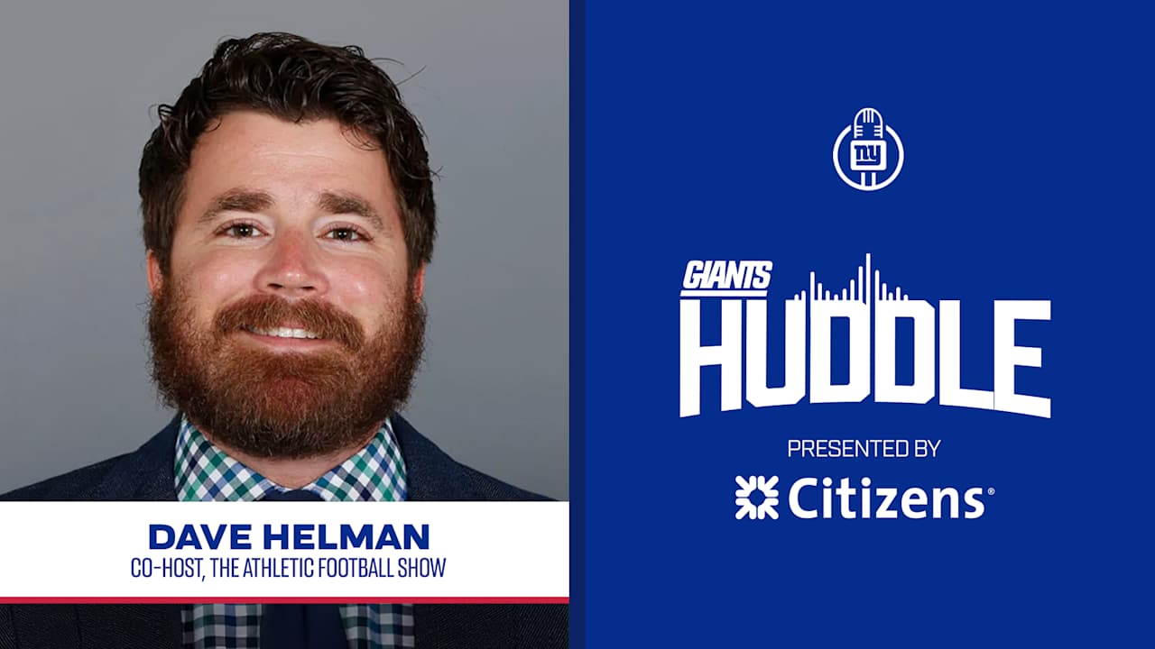 Giants Huddle | Dave Helman