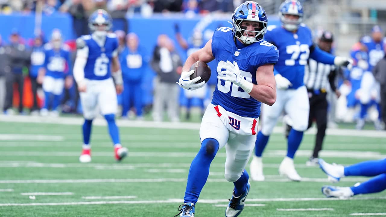 Los Gigantes Call of the Game | Jaxson Dart shovel pass TD to Daniel ...