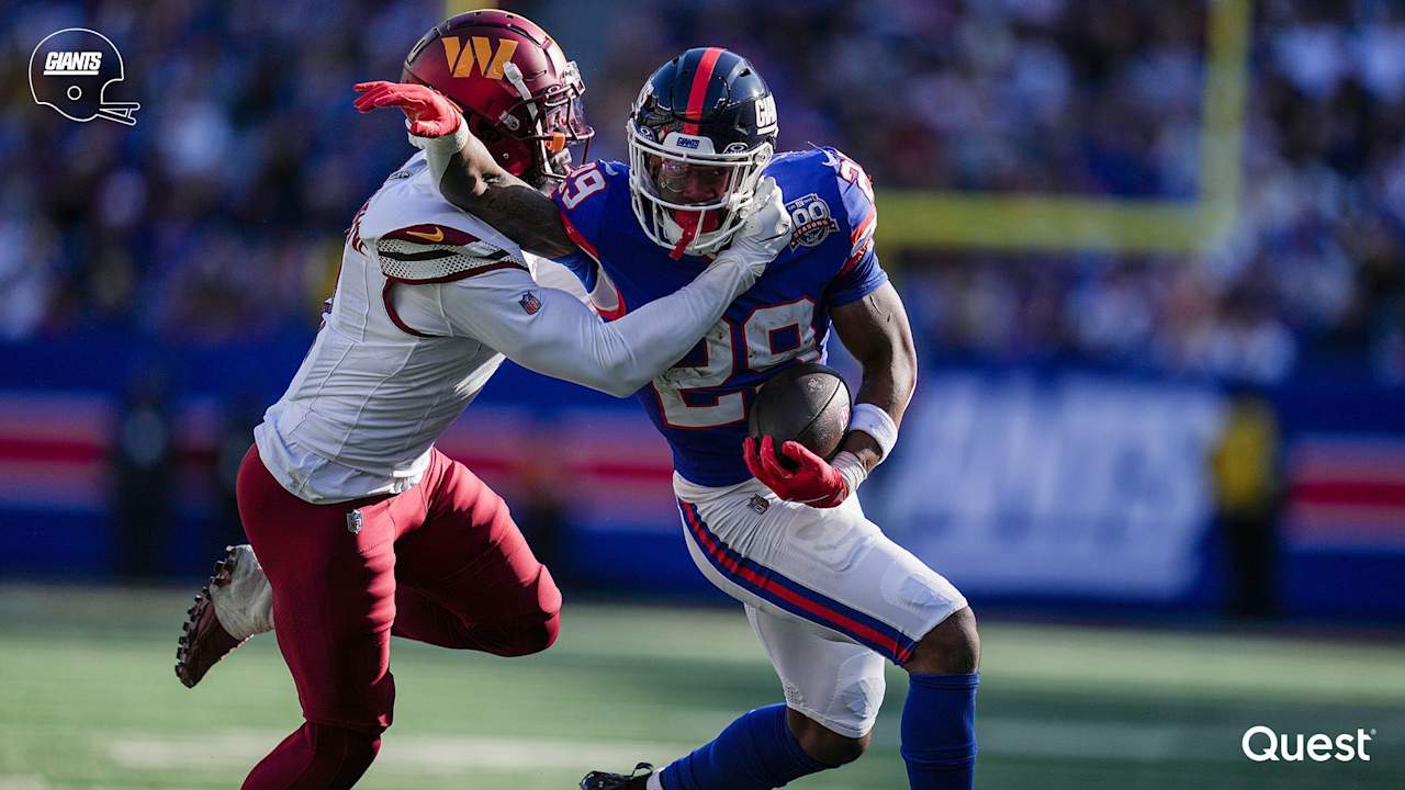 Game Photos: Giants take on Commanders