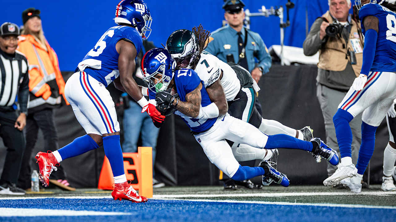 Jaxson Dart's 35-yard TD pass to Wan'Dale Robinson | Giants vs. Eagles ...