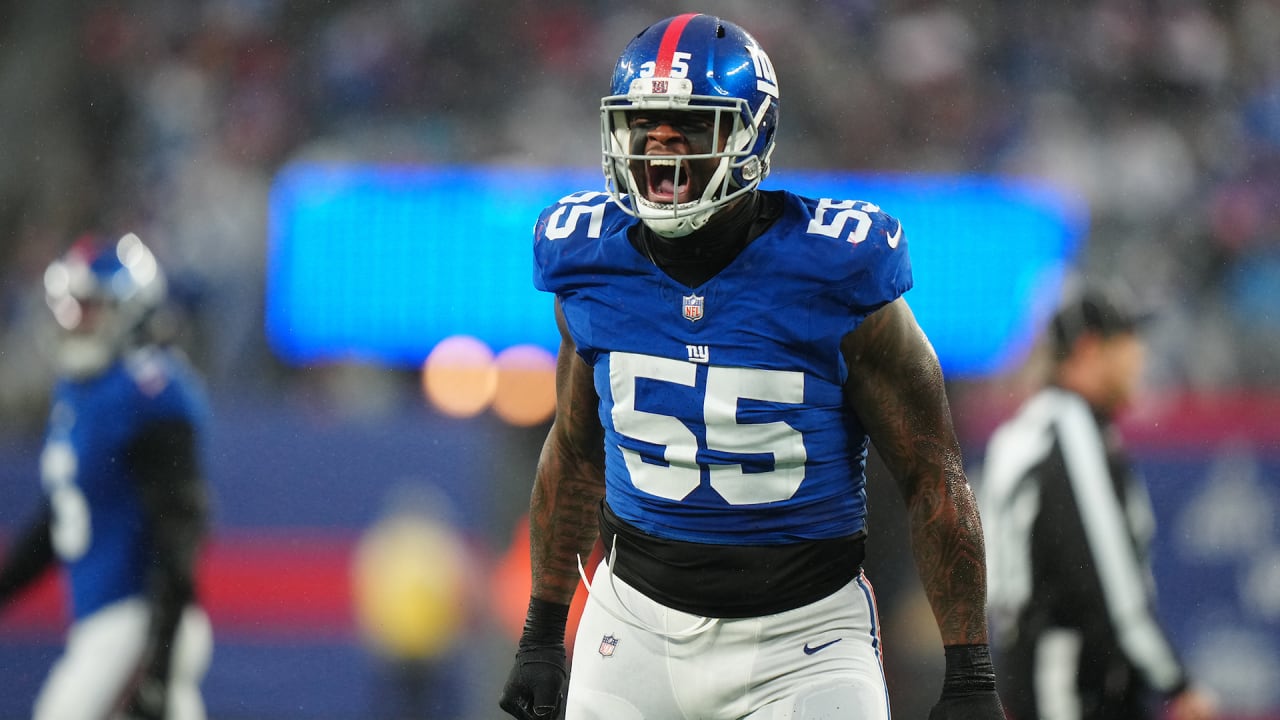 Jihad Ward's shoestring sack on Bailey Zappe forces 4th and long ...