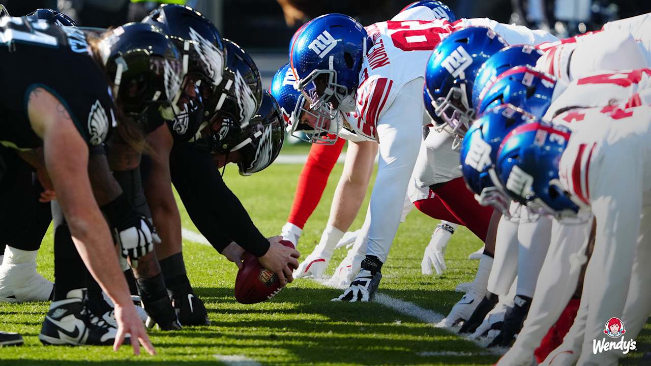 Game Photos: Giants take on Eagles