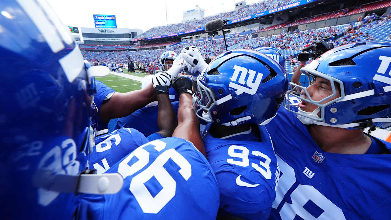 Countdown to Kickoff: Giants take the field