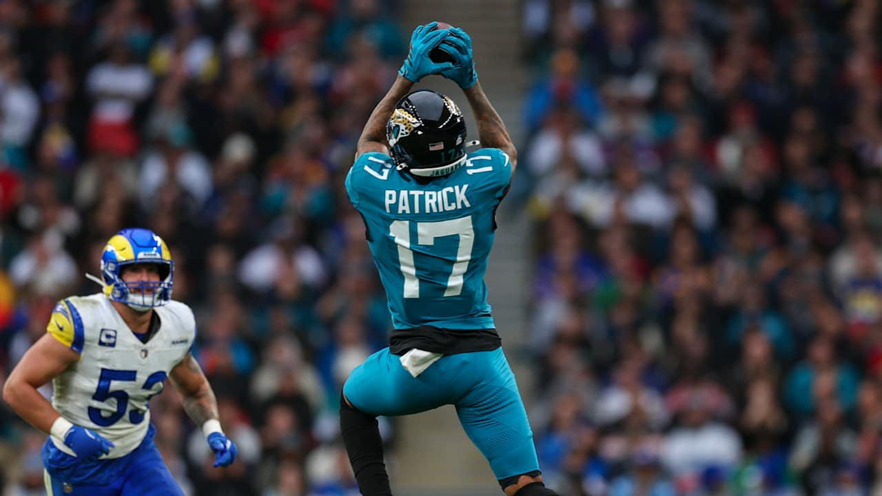 HIGHLIGHT | Tim Patrick 22-Yard Catch | Week 7 Rams vs. Jaguars ...