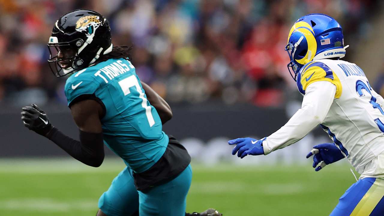 HIGHLIGHT | Brian Thomas Jr. 24-Yard Catch | Week 7 Rams vs. Jaguars ...