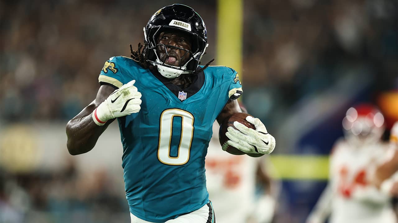 HIGHLIGHT | Devin Lloyd Pick-6 | Week 5 Chiefs vs. Jaguars - October ...