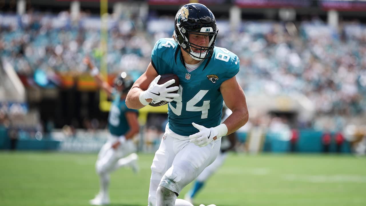 HIGHLIGHT | Hunter Long Touchdown | Week 1 Panthers vs. Jaguars - September 7th, 2025 [VIDEO]