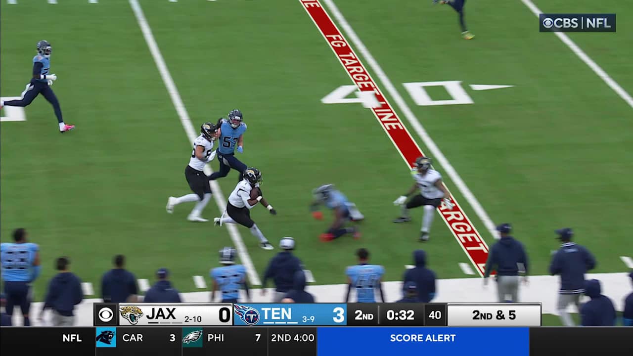 HIGHLIGHT | Etienne 15-Yard Catch | Week 14 Jaguars vs. Titans - December 8th, 2024 [VIDEO]