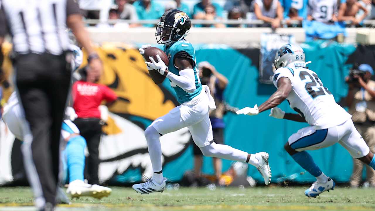HIGHLIGHT | Travis Hunter First Catch | Week 1 Panthers vs. Jaguars - September 7th, 2025 [VIDEO]