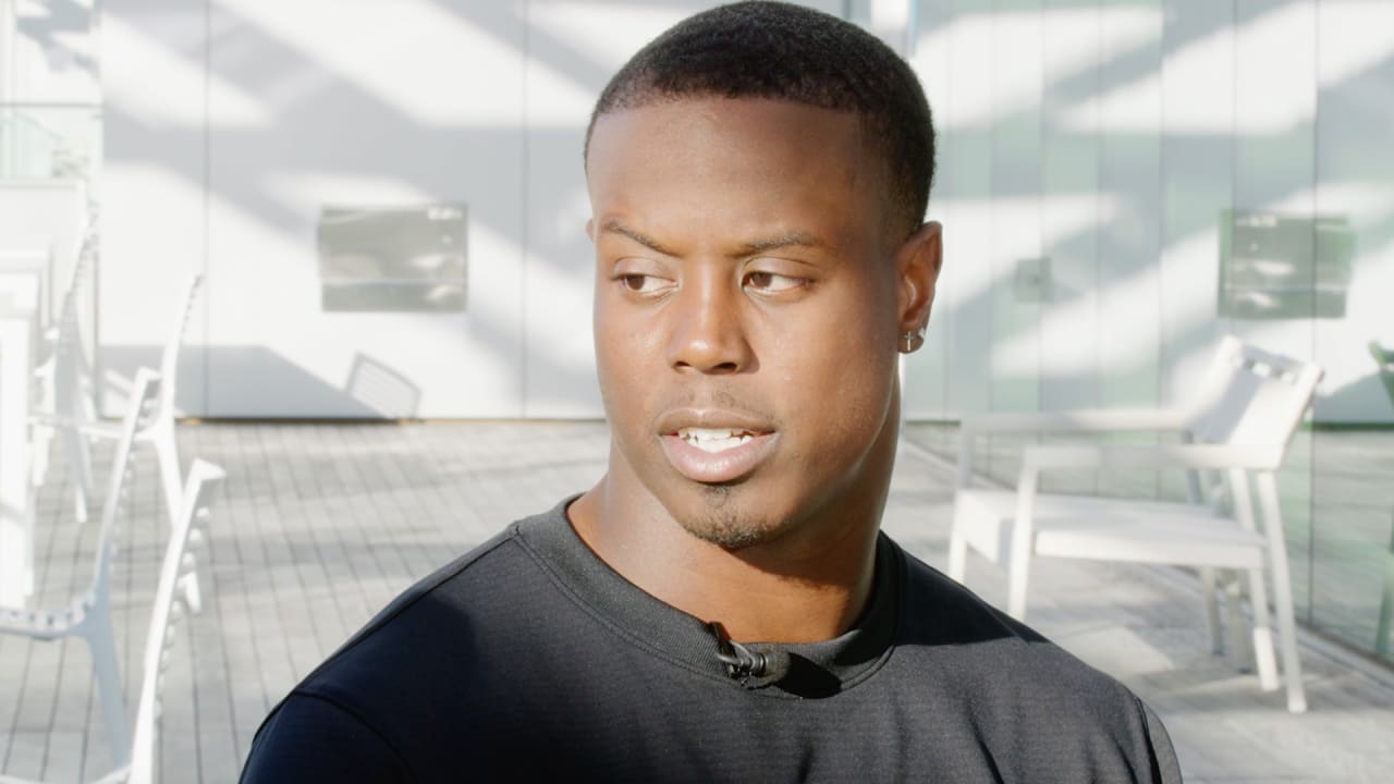 Travis Etienne Jr. on Setting an Example With His Game | Off the Field ...