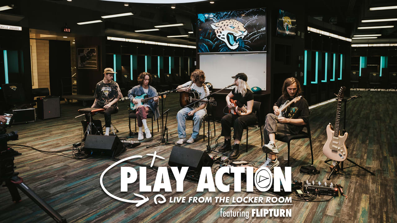 Flipturn LIVE from the Jaguars Locker Room! | Play Action