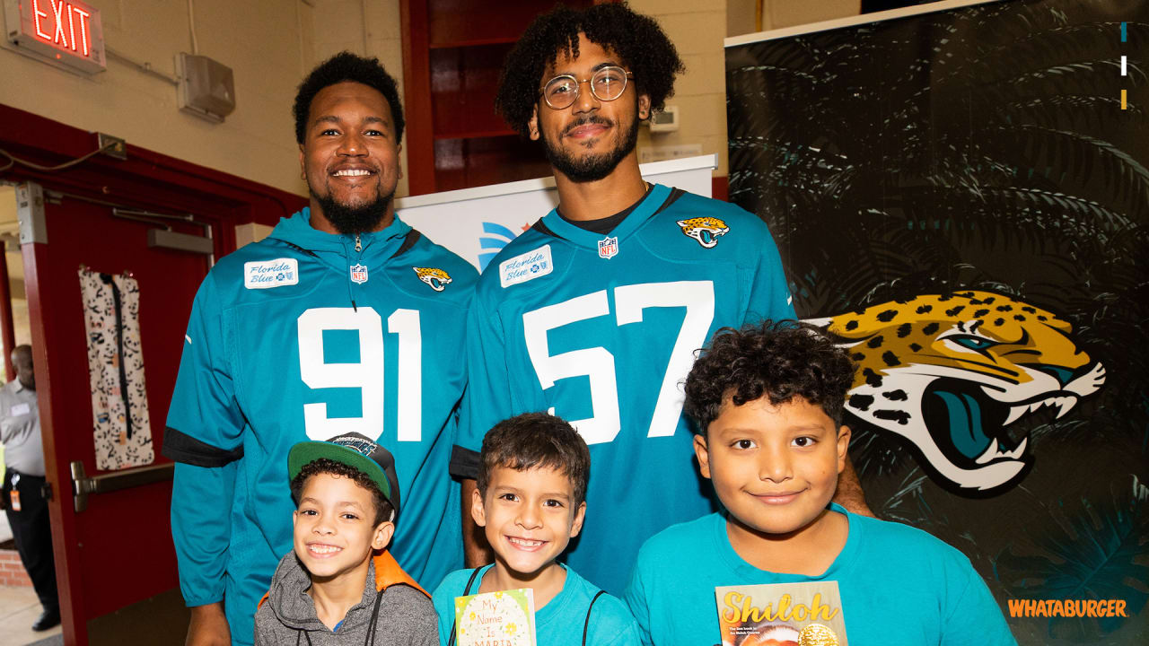 PHOTOS | Jaguars and Whataburger Host a Literacy Locker Room at San ...