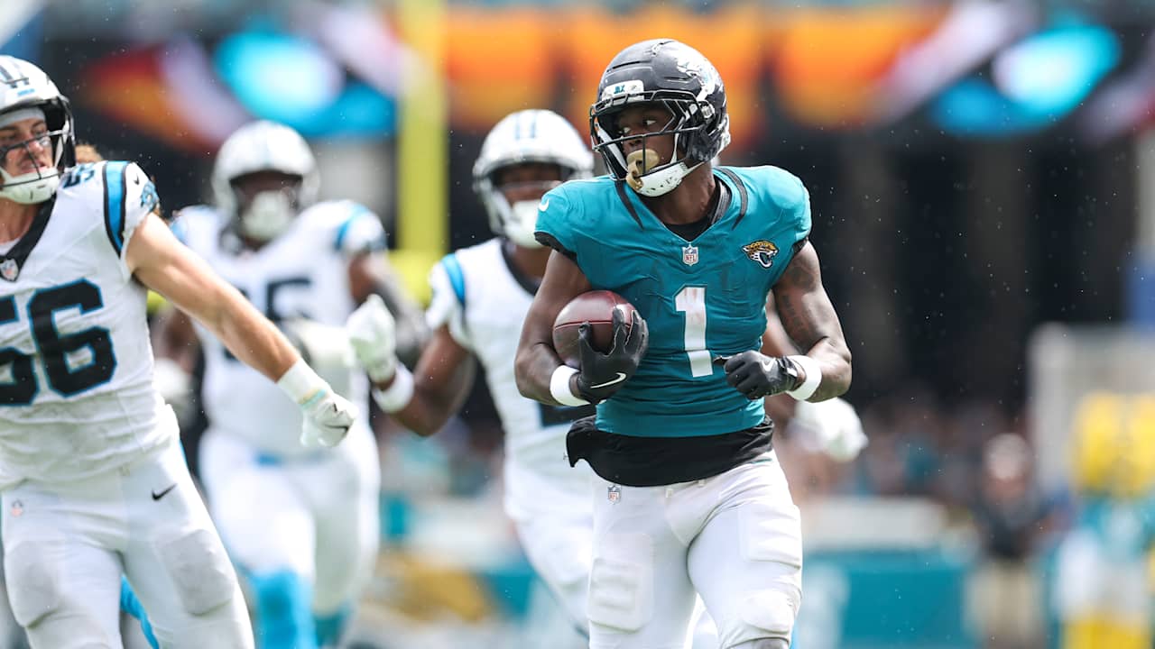 HIGHLIGHT | Travis Etienne 71-Yard Run | Week 1 Panthers vs. Jaguars - September 7th, 2025 [VIDEO]