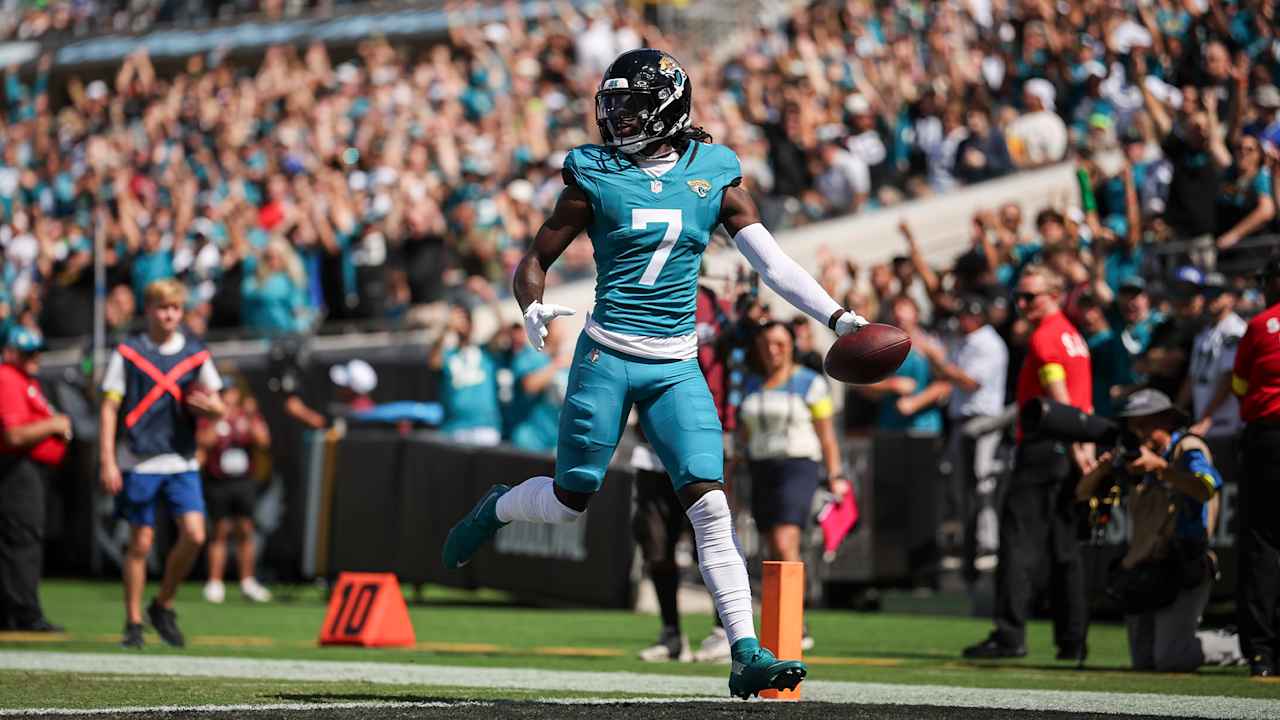 HIGHLIGHT | Brian Thomas Jr. 21-Yard TD | Week 6 Seahawks vs. Jaguars ...