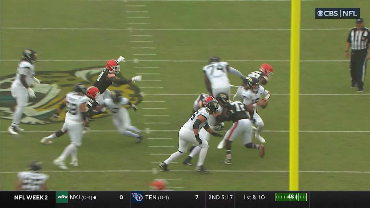 Trevor Lawrence's 33-Yard Race Down the Left Sideline Gets Jags to ...