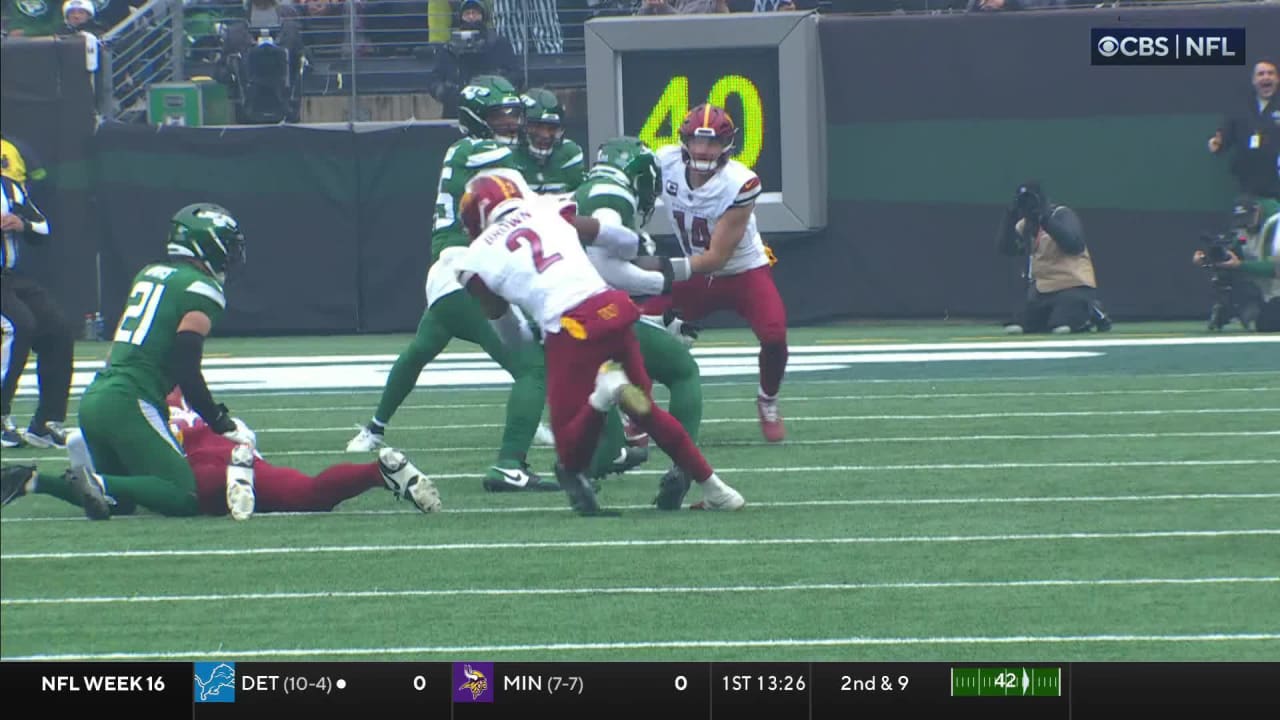 Highlight | Tony Adams Picks Off QB Sam Howell's Deflected Pass