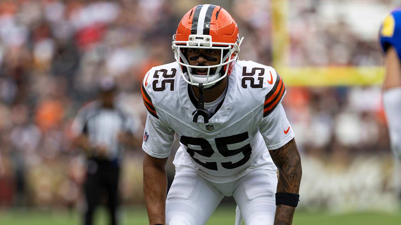 Jets Sign RB DB Nik Needham to the Practice Squad