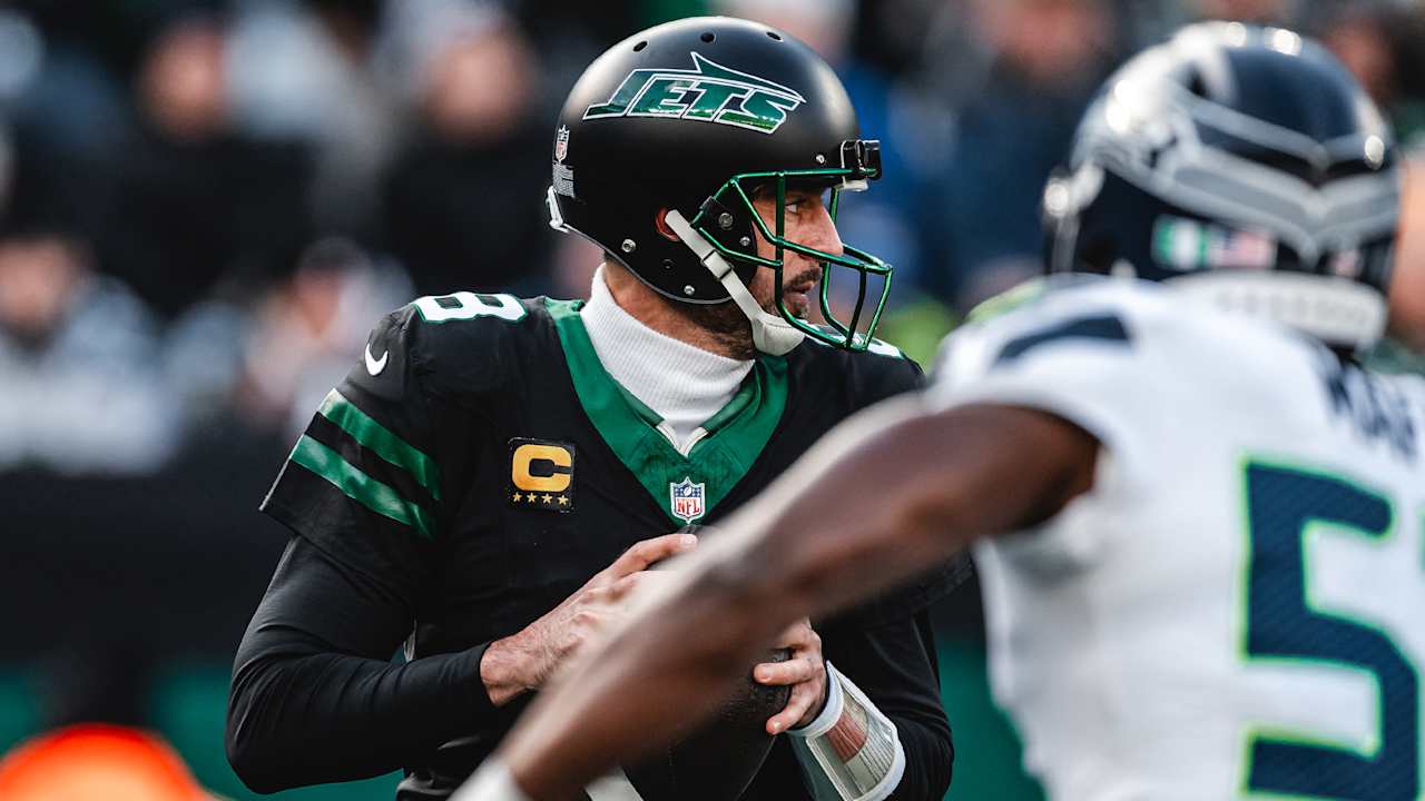 Aaron Rodgers Says Jets Loss to Seahawks 'Is as Frustrating as it Comes'