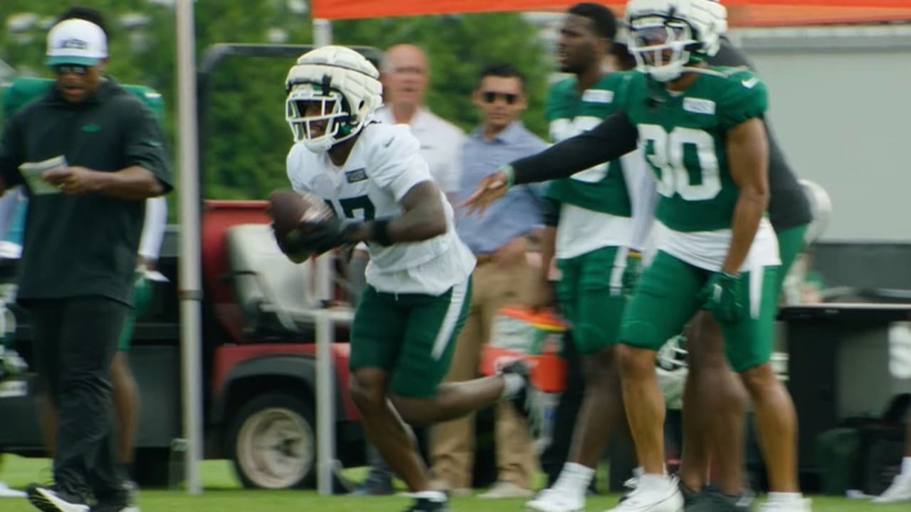 Jets Training Camp Highlight | Aaron Rodgers to Malachi Corley for a ...