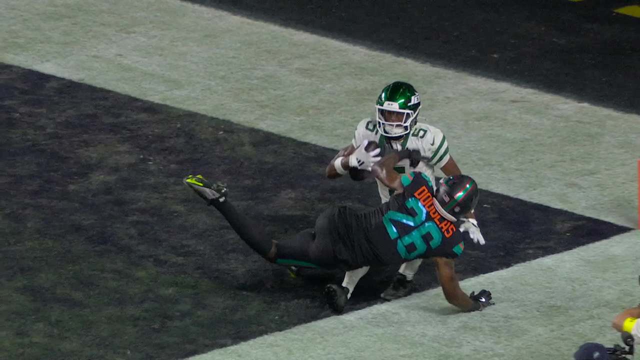 Jets-Dolphins Highlight | Garrett Wilson Plucks Ball From Defender for ...