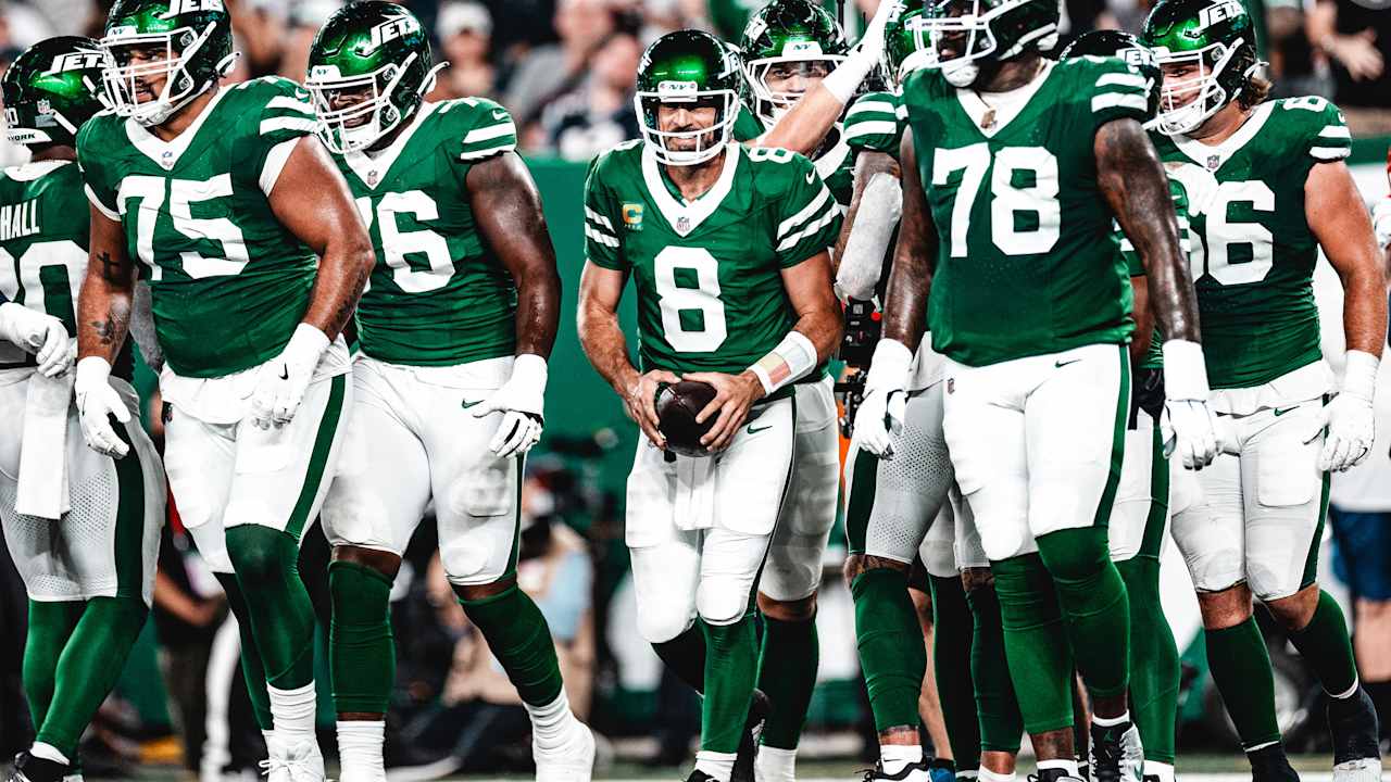 Aaron Rodgers Says Jets' Home Opener a 'Special Night' in Win Over Patriots