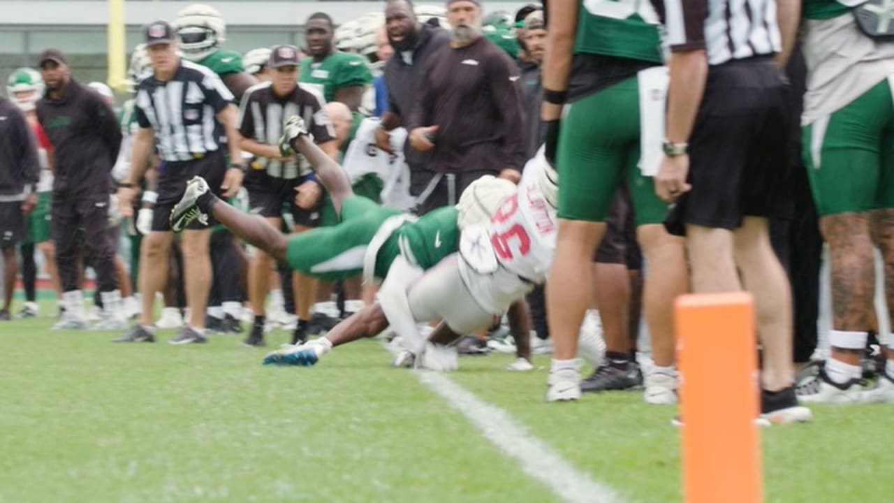 Jets-Giants Joint Practice Highlight | D.J. Reed Drives Darius Slayton ...
