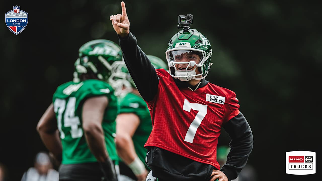 Gallery | Jets Hit the Pitch for Practice in London Thursday