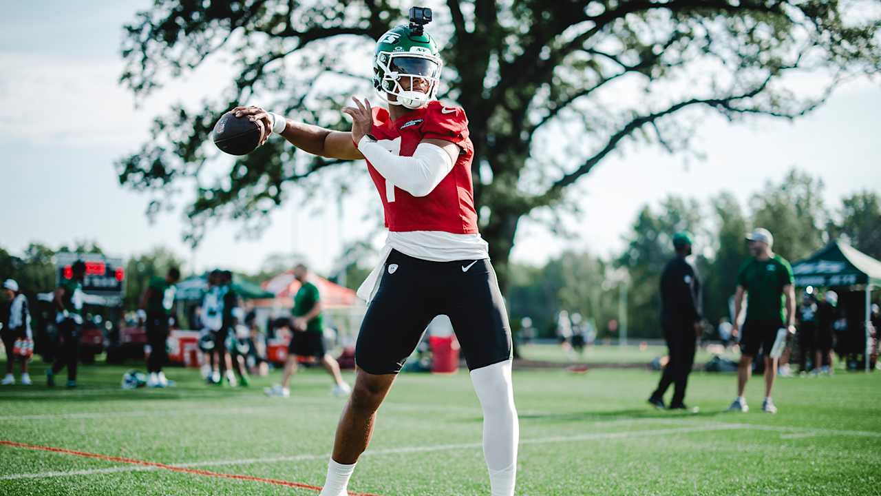 TRAINING CAMP IS BACK | Best Photos From Day 1 of Practice