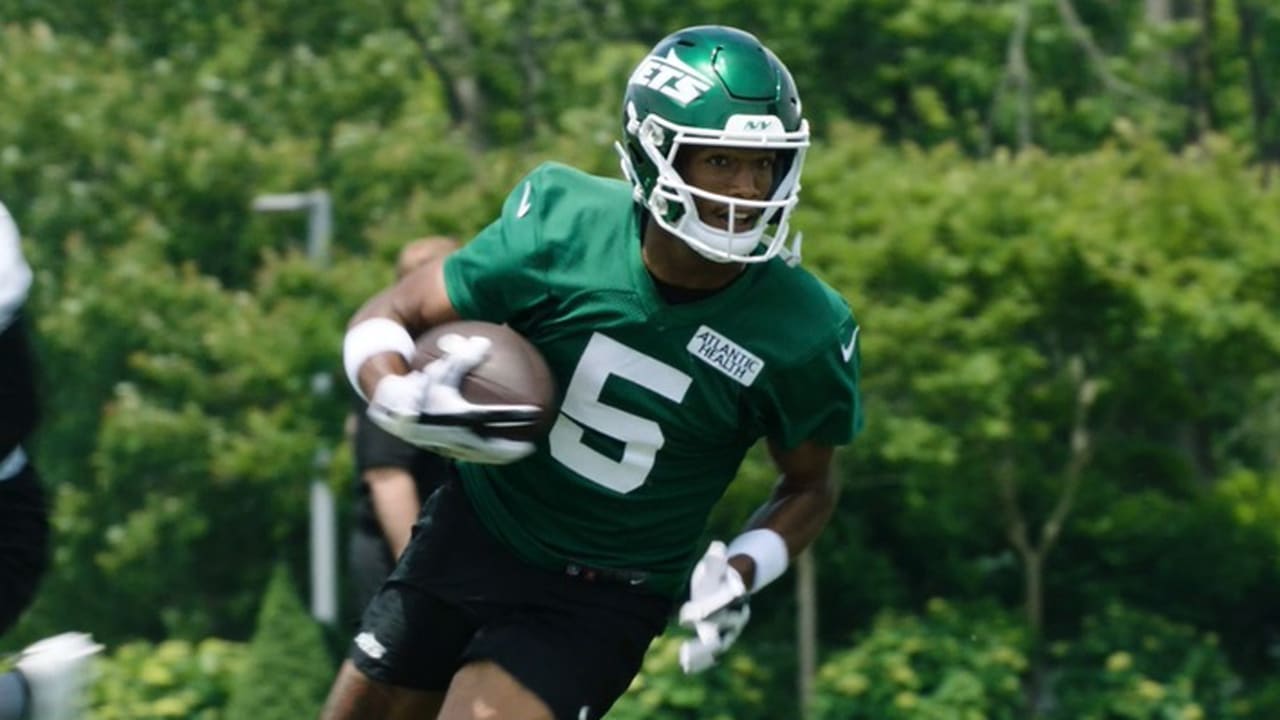Jets OTA Highlight | Aaron Rodgers to Garrett Wilson for a Long ...