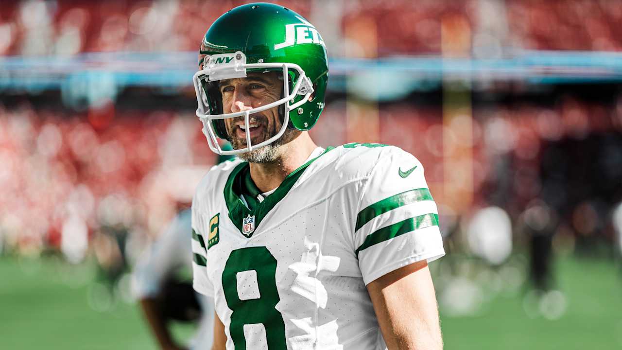 Aaron Rodgers Is Determined to Get the Jets Back on Track vs. Titans